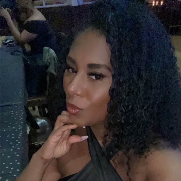 Melissa's Closet (@melissa_monet) | Poshmark